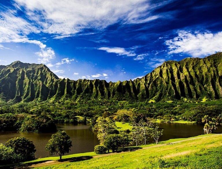 Explore Oahu in a Polaris Slingshot - The Scenic Highlights & Stops