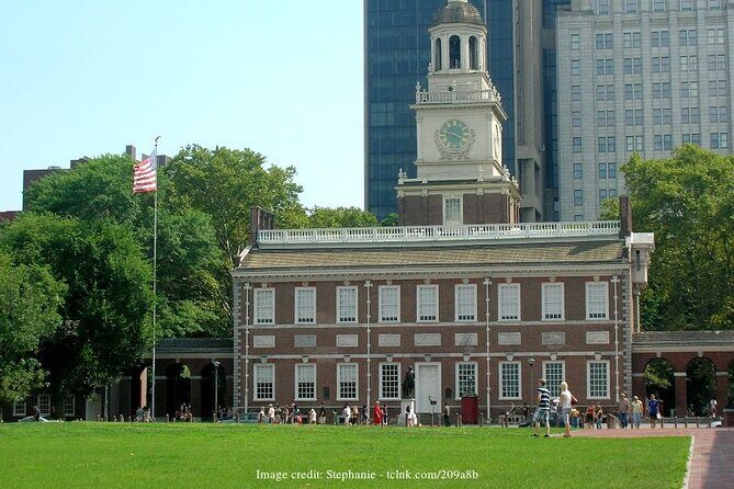 Explore Philly's Highlights on a Private 4h Walking Tour - Deep Dive into the Itinerary