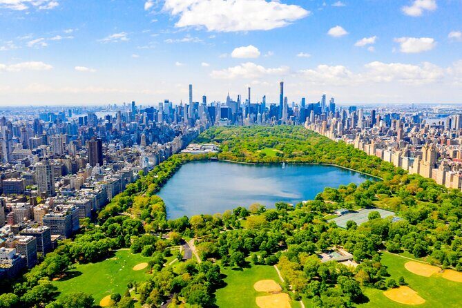 Falling in Love in NYC: Self-Guided Romantic Story Walk - Who Should Consider This Tour?
