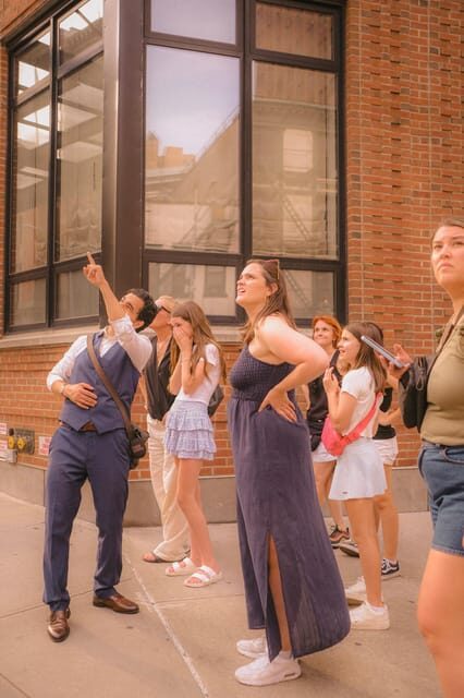 Fan Tribute: Taylor Swift in New York Walking Tour - What to Expect on the Tour
