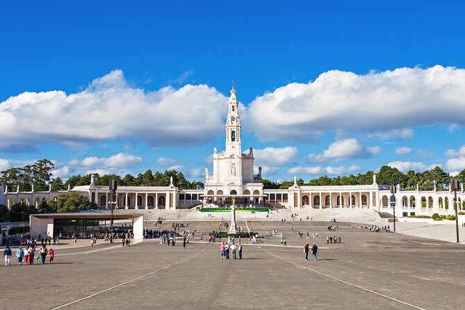 Fátima Half Day Private Tour Lisbon w/ Optional Candle Procession - The Itinerary in Detail