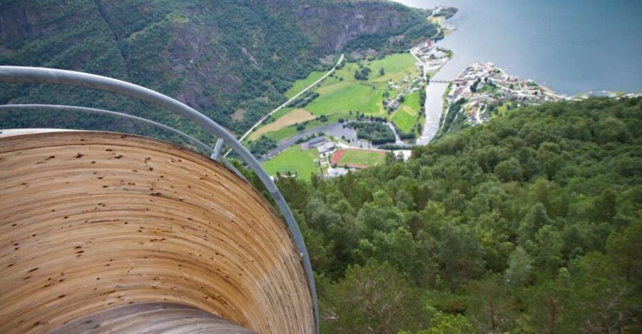 Flåm: Borgund Stave Church, Lærdal, and Stegastein Tour - An In-Depth Look at the Tour