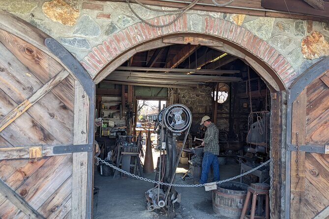 Folsom Scavenger Hunt Walking Tour and Game - Practical Details and What to Expect