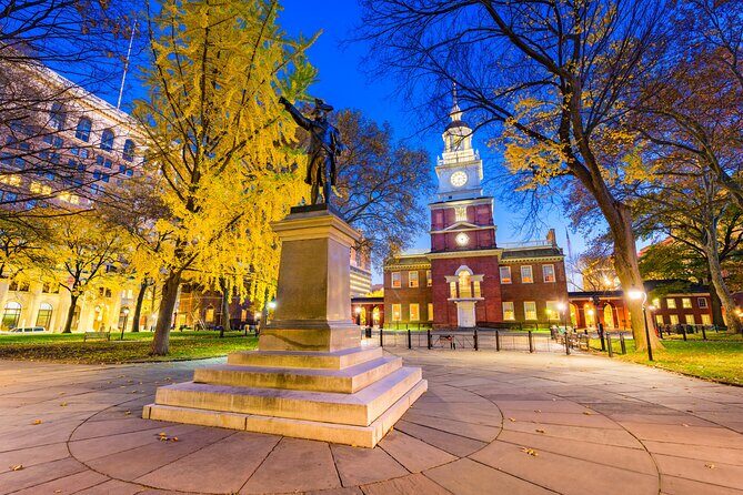 Founding Phantoms Adult's Only Walking Tour - Who Will Love This Tour?