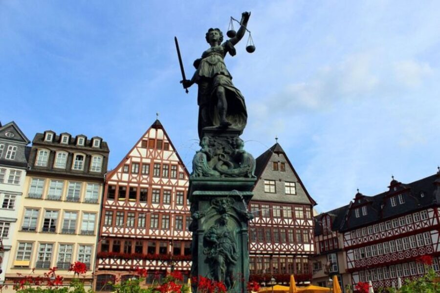 Frankfurt: Private custom tour with a local guide - Why This Tour Offers Good Value