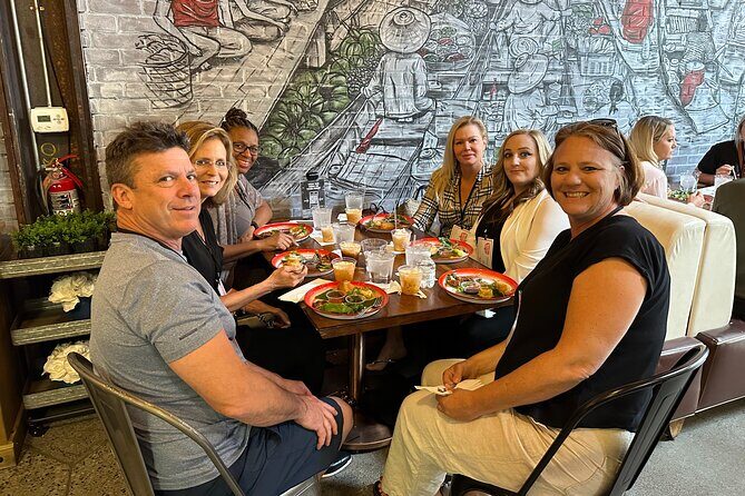 Fremont East Foodie Tour: A Taste of Local Downtown Vegas - The Itinerary Breakdown: What You’ll Actually Do