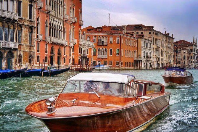 FriendInVenice Murano Burano Torcello Private Tour By Luxury Boat - What Makes This Tour Stand Out