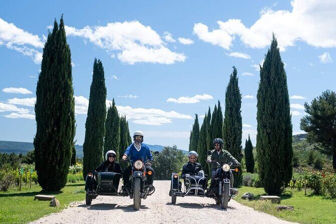From Aix-en-Provence: 1-Hour Scenic Sidecar Tour on Cézanne Road - What to Expect in Terms of Logistics