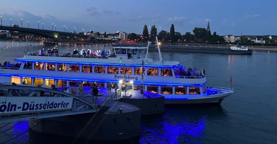 From Bonn: Christmassy Advent Cruise on the Rhine - What Makes This Cruise Stand Out?