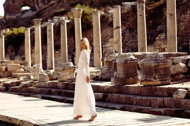 From Izmir: Ephesus Ancient City Day Tour w/Lunch - A Reflective Moment at the House of Virgin Mary