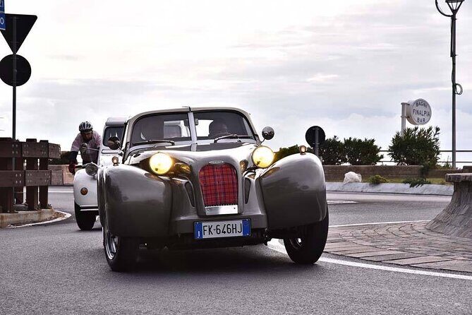 From Milan | Drive a vintage car on Lake Como - The Sum Up