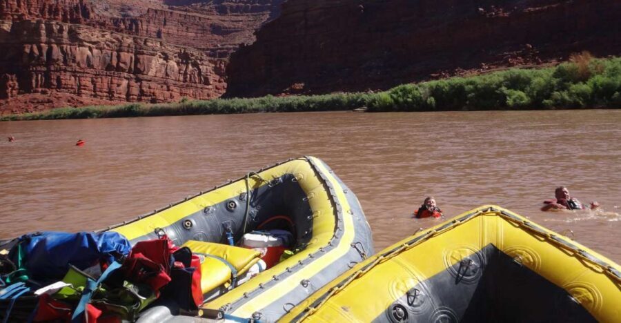 From Moab: Canyonlands 4x4 Drive and Calm Water Cruise - An In-Depth Look at the Day