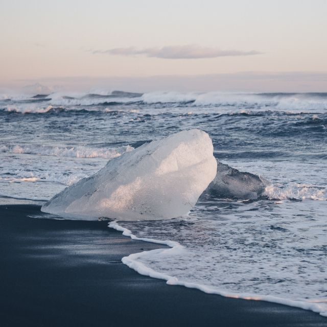 From Reykjavik: Glacier Lagoon Boat Ride, Diamond Beach Tour - Detailed Breakdown of the Itinerary