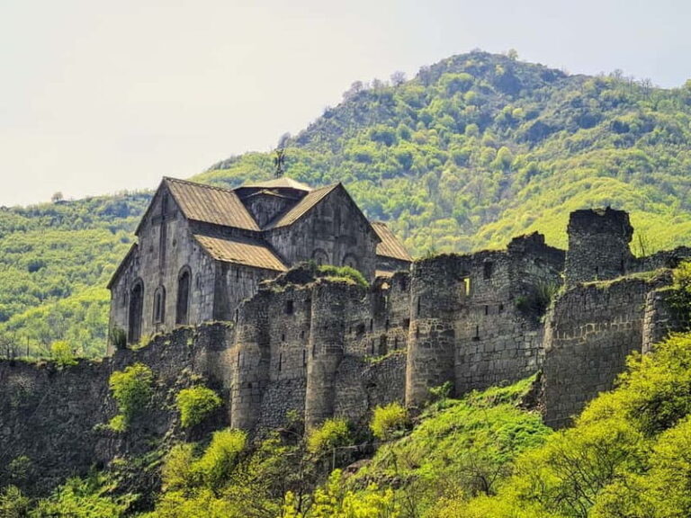 From Tbilisi: Day Trip to Armenia with Homemade Lunch - Exploring the Itinerary: What to Expect