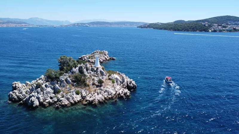 From Trogir: Guided Panoramic Boat Tour with Drinks - What’s Included and How It Works