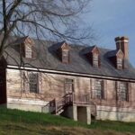 From Washington DC: Half Day Trip to Mount Vernon with Guide - Walking Through Mount Vernon: What to Expect