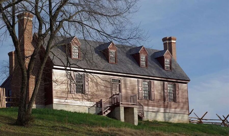From Washington DC: Half Day Trip to Mount Vernon with Guide - Walking Through Mount Vernon: What to Expect