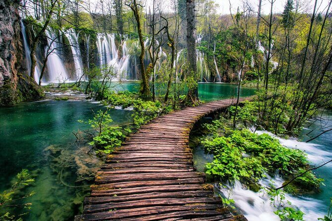 From Zadar: Plitvice Lakes Guided Day Tour with Tickets - The Itinerary in Detail