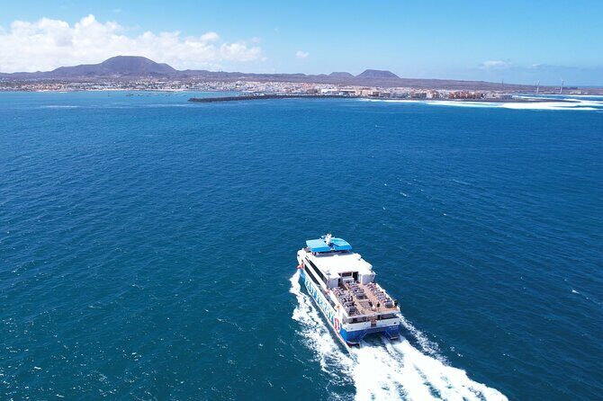Fuerteventura: Ferry ticket to Lanzarote with free wifi - The Sum Up