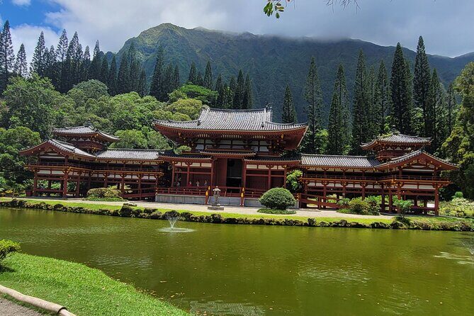 Full-Day Circle Island Guided Tour of Oahu - Transportation, Duration, and Value