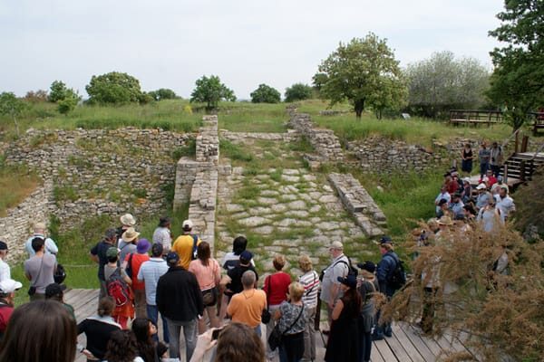 Full-Day Troy Tour From Istanbul - Transportation and Practical Tips