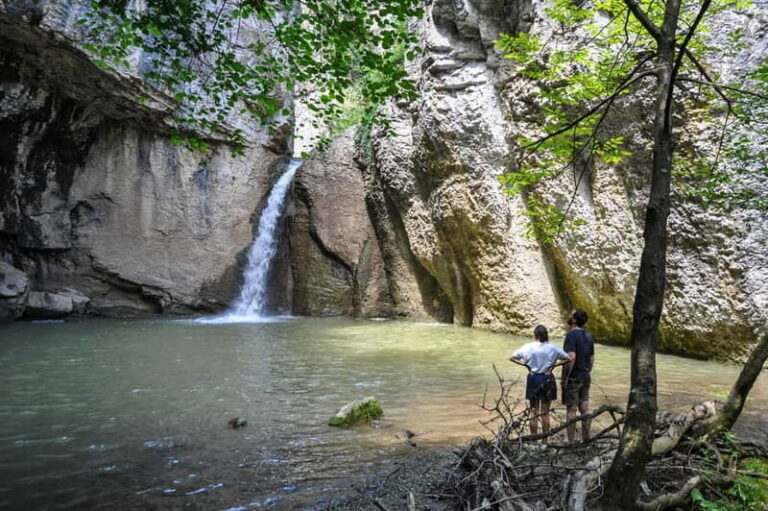 Full day waterfalls and caves around Veliko Tarnovo - Logistics and Practicalities