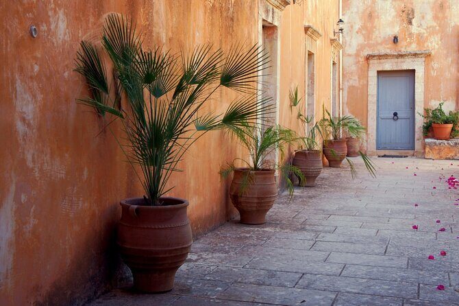 Full-Day West Crete Tour: Chania & Rethymnon Old Town and Kournas Lake - An In-Depth Look at the Itinerary