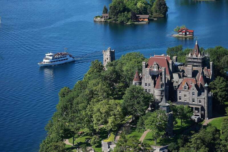 Gananoque: 1000 Islands Cruise & Optional Boldt Castle Entry - What to Expect Onboard