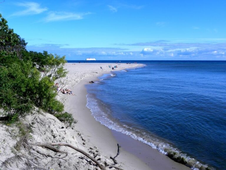 Gdansk Hel Peninsula Private Guided Tour with Cruise or Car - Optional Sea Adventure: Catamaran Cruise