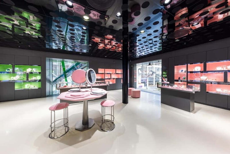 Get Crafty with Crystals: Your DIY Swarovski Workshop - The Shopping and Artistic Environment