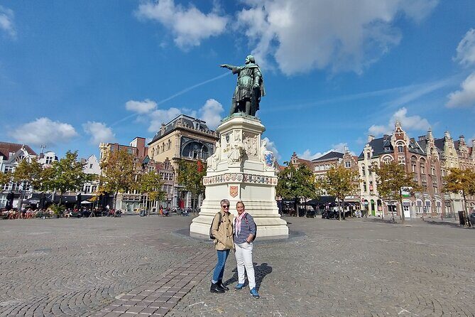 Ghent Sightseeing and Chocolate Tasting Tour - The Chocolate Tasting Experience: A Delicious Journey