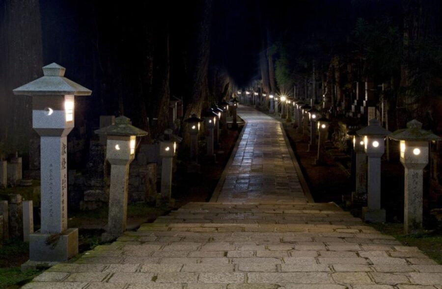 Ghost stories of Boston  Night Tour - What to Expect from the Tour Experience