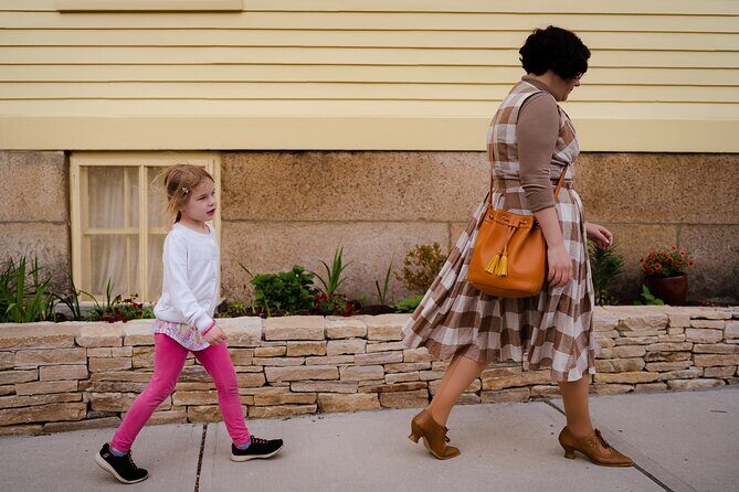 Golden Age to Gilded Age Newport's Transformation Walking Tour - A Deep Dive into the Experience