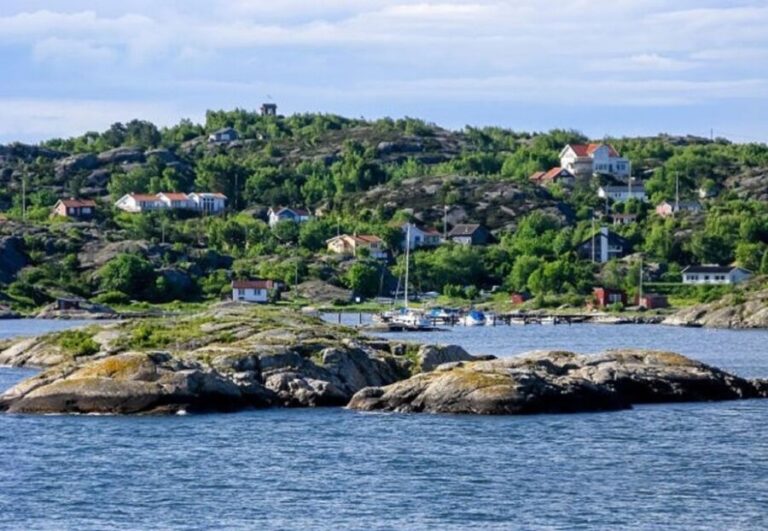 Gothenburg: Archipelago cruise with guide - Who Should Consider This Tour?