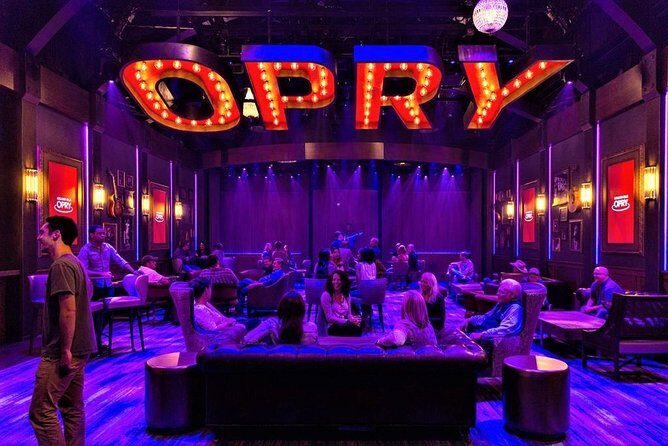 Grand Ole Opry VIP Experience: Admission with Lounge Access and Artist Visit - Who Should Consider This Tour?