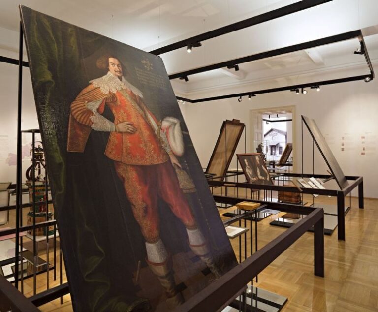 Graz Museum: Private Guided Tour - The Museum: A Gateway to Graz’s Past