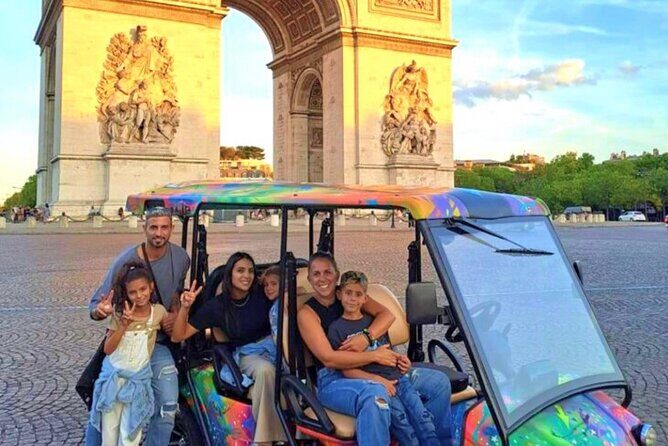 Guided and Private Tour of Paris by Golf Cart - Detailed Breakdown of the Itinerary