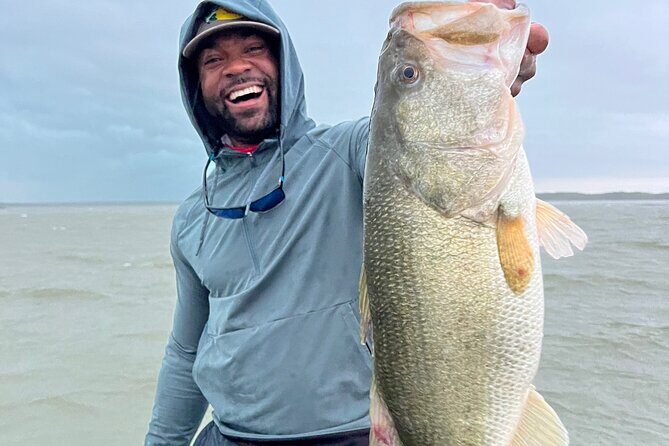 Guided Fishing Trip on Canyon Lake - The Fishing Component: Simple Yet Satisfying