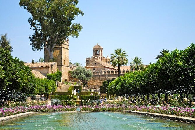 Guided tour: discover the 2 great monuments in Córdoba: Mezquita and Alcázar. - Who Should Consider This Tour?