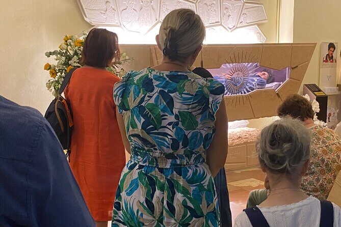 Guided Tour of Assisi. Francesco, Chiara and Carlo Acutis - Visiting the Sanctuary of Dispossession and Carlo Acutis Resting Place