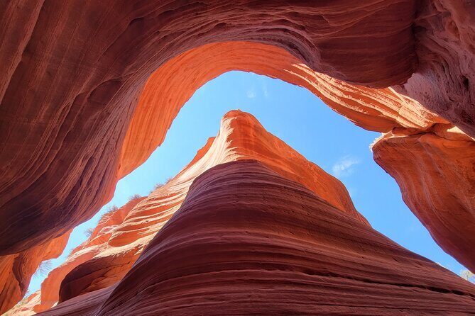 Guided tours in southern Utahs slot canyons, Indian ruins, and national parks. - Itinerary Breakdown: What You Can Expect