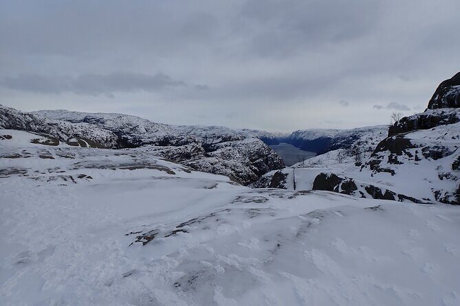Guided winter hike to Pulpit Rock Preikestolen - Who Should Consider This Tour?