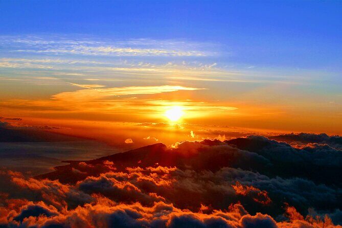 Haleakala National Park Sunrise and Zipline Tour - Breakfast at Kula Lodge