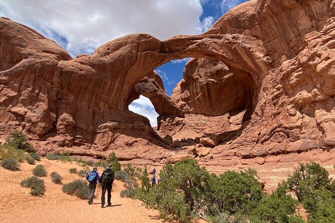 Half Day Private Arches National Park Guided Tour - The Highlights and Hidden Gems