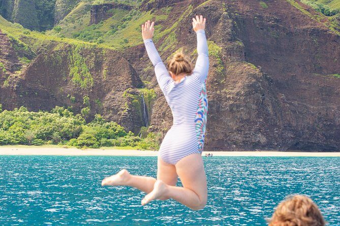 Half-Day Raft and Snorkel Adventure to Na Pali - Snorkeling at Nualolo Kai
