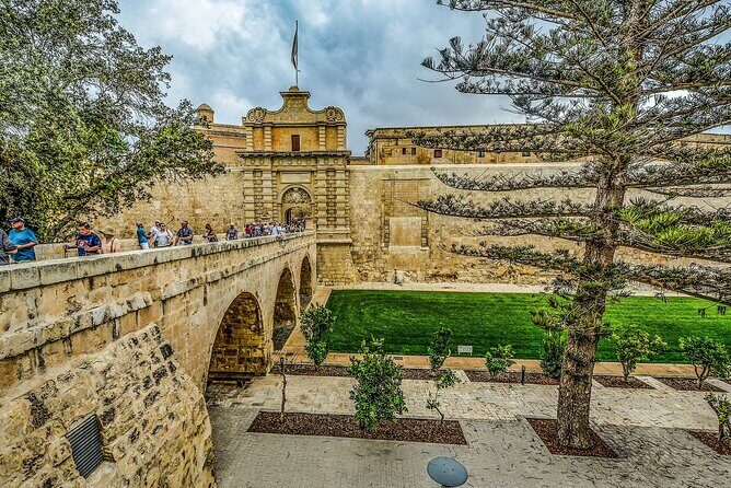 Half Day Shared Tour in Malta - Transportation and Group Size