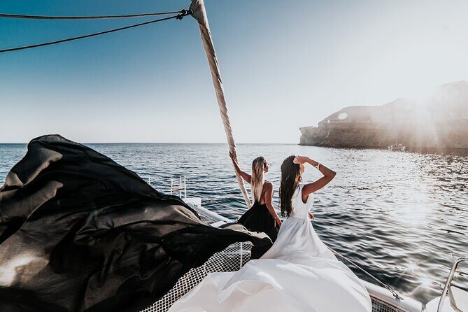 Half-Day Tailor-made Private Catamaran Cruise in Santorini - Key Points