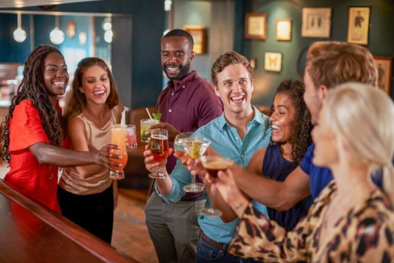 Hamburg: 2 Nights PubCrawl Party through the Reeperbahn - Breakdown of the Bars and Experience