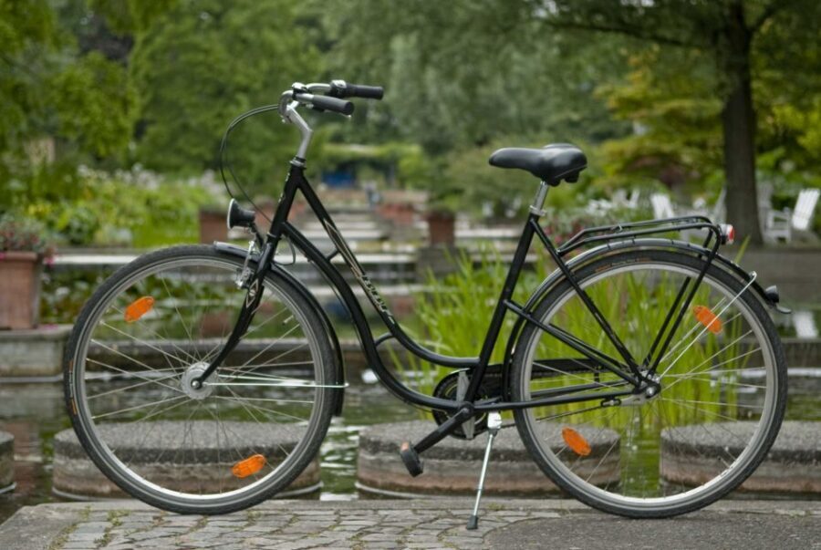 Hamburg: Bike Rental - Who Is This Tour Best For?