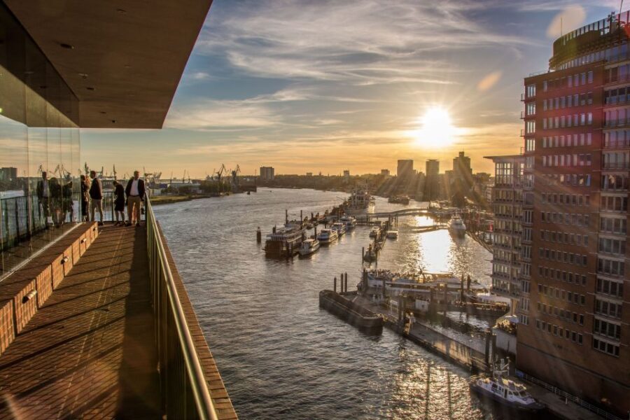Hamburg: Old Town & Speicherstadt Private Walking Tour - The Itinerary in Detail